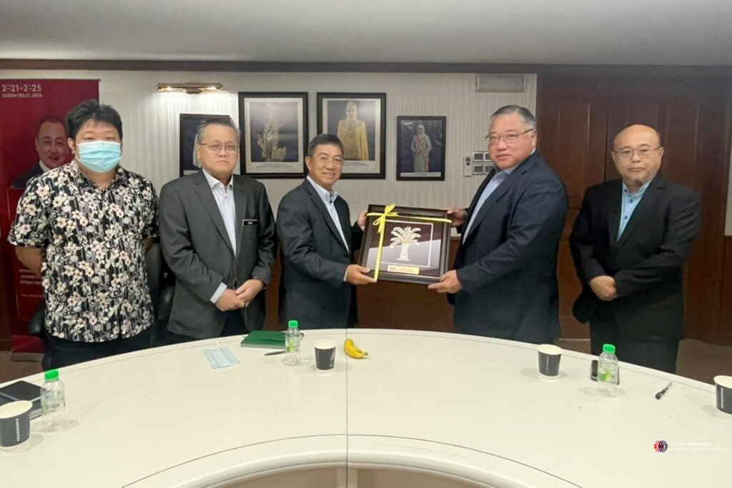 Working Visit YB Dato Sri Tiong King Sing and MCBC to the Ministry of ...